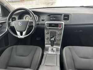 Melns Volvo S60 2012 Viļņa, ar dzinēja tilpumu 1.98 L un nobraukumu 319 tūkst. km par 6700 €, foto 13 vietnē AUTOMOTO.COM.LV
