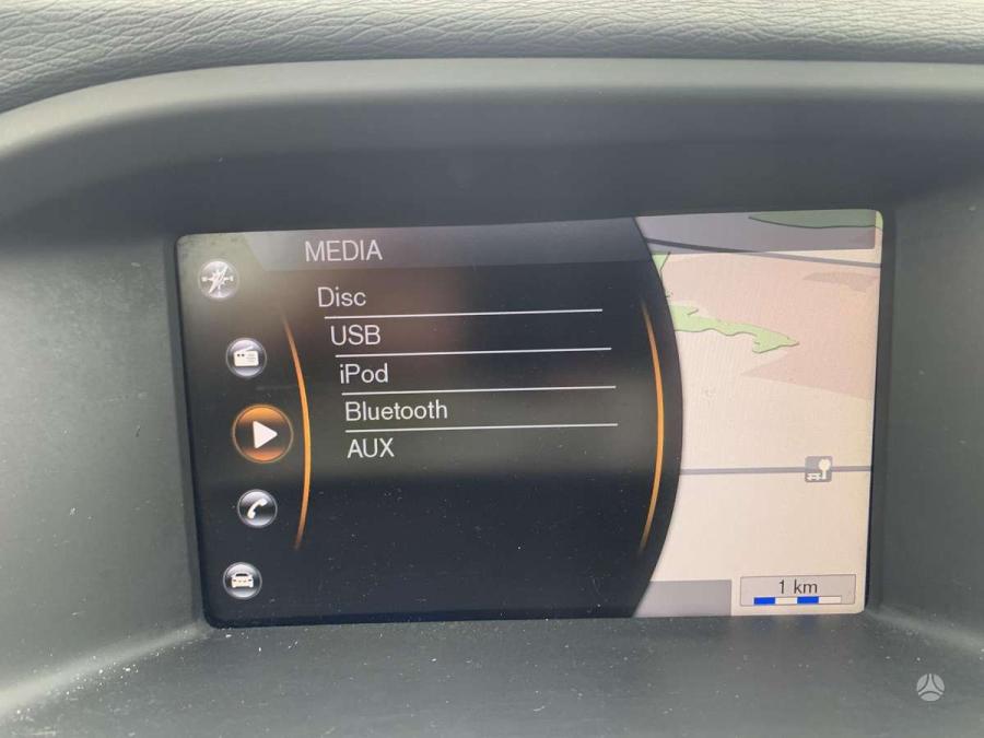 Black Volvo S60 2012 in Vilnius, with an engine capacity of 1.98 L and mileage of 319 thousand km for 6500 €, photo 21 on AUTOMOTO.COM.LV