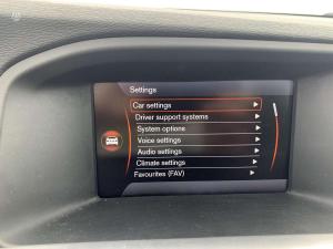 Black Volvo S60 2012 in Vilnius, with an engine capacity of 1.98 L and mileage of 319 thousand km for 6500 €, photo 25 on AUTOMOTO.COM.LV