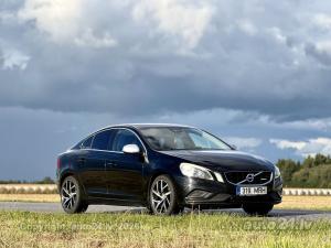 Black Volvo S60 2012 in Tallinn, with an engine capacity of 2.00 L and mileage of 227 thousand km for 8790 €, photo 1 on AUTOMOTO.COM.LV