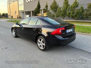 Black Volvo S60 2012 in Tartu, with an engine capacity of 2.00 L and mileage of 243 thousand km for 7990 €, photo 3 on AUTOMOTO.COM.LV