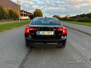 Black Volvo S60 2012 in Tartu, with an engine capacity of 2.00 L and mileage of 243 thousand km for 7990 €, photo 11 on AUTOMOTO.COM.LV