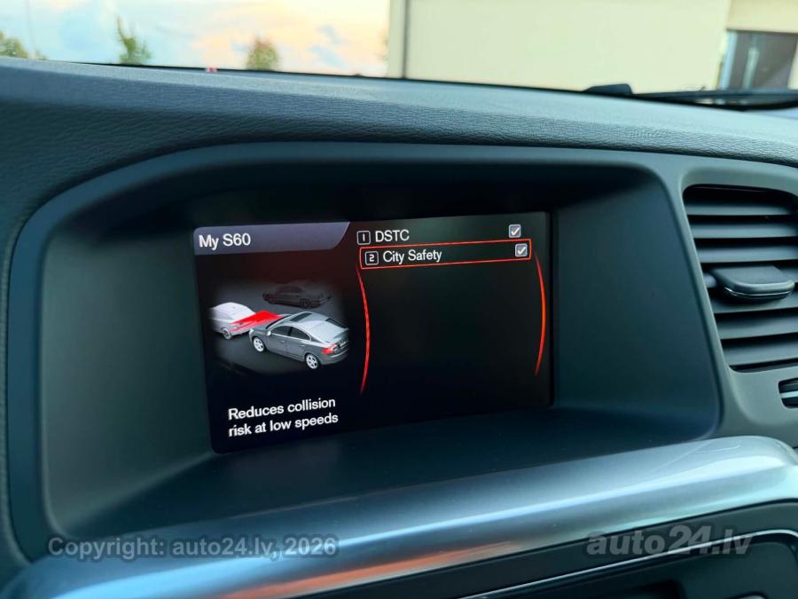 Black Volvo S60 2012 in Tartu, with an engine capacity of 2.00 L and mileage of 243 thousand km for 7990 €, photo 20 on AUTOMOTO.COM.LV