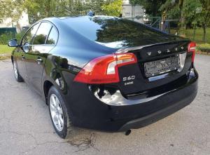 Melns Volvo S60 2012 Šauļi, ar dzinēja tilpumu 1.56 L un nobraukumu 229 tūkst. km par 4800 €, foto 5 vietnē AUTOMOTO.COM.LV