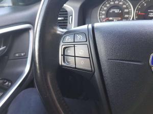 Melns Volvo S60 2012 Šauļi, ar dzinēja tilpumu 1.56 L un nobraukumu 229 tūkst. km par 4800 €, foto 13 vietnē AUTOMOTO.COM.LV