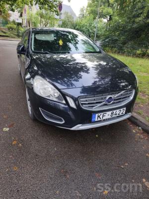 Melns Volvo S60 2012 Rīga, ar dzinēja tilpumu 1.60 L un nobraukumu 291 tūkst. km par 4499 €, foto  vietnē AUTOMOTO.COM.LV