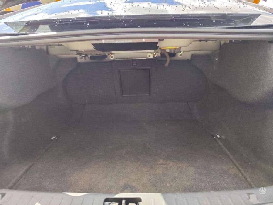 Black Volvo S60 2012 in Vilnius, with an engine capacity of 1.56 L and mileage of 340 thousand km for 4000 €, photo 16 on AUTOMOTO.COM.LV