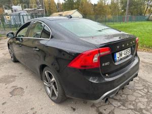 Melns Volvo S60 2012 Rīga, ar dzinēja tilpumu 1.60 L un nobraukumu 286 tūkst. km par 4700 €, foto 3 vietnē AUTOMOTO.COM.LV