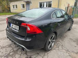 Melns Volvo S60 2012 Rīga, ar dzinēja tilpumu 1.60 L un nobraukumu 286 tūkst. km par 4700 €, foto 4 vietnē AUTOMOTO.COM.LV