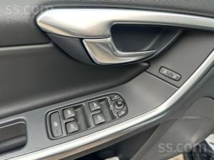Melns Volvo S60 2012 Rīga, ar dzinēja tilpumu 1.60 L un nobraukumu 286 tūkst. km par 4700 €, foto 6 vietnē AUTOMOTO.COM.LV