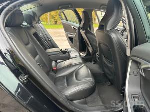 Melns Volvo S60 2012 Rīga, ar dzinēja tilpumu 1.60 L un nobraukumu 286 tūkst. km par 4700 €, foto 8 vietnē AUTOMOTO.COM.LV