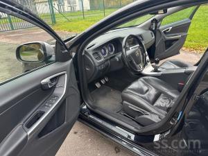 Melns Volvo S60 2012 Rīga, ar dzinēja tilpumu 1.60 L un nobraukumu 286 tūkst. km par 4700 €, foto 10 vietnē AUTOMOTO.COM.LV