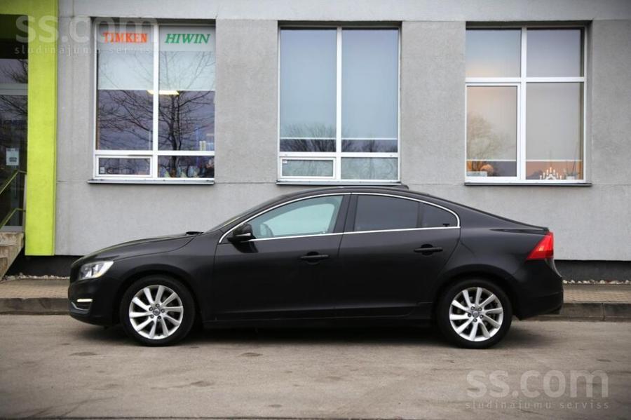 Melns Volvo S60 2013 Rīga, ar dzinēja tilpumu 1.60 L un nobraukumu 0 tūkst. km par 6995 €, foto 2 vietnē AUTOMOTO.COM.LV