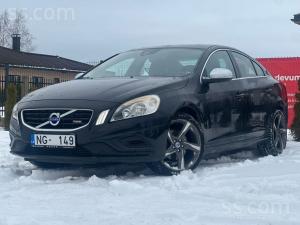 Melns Volvo S60 2013 Jelgava, ar dzinēja tilpumu 1.60 L un nobraukumu 0 tūkst. km par 6300 €, foto  vietnē AUTOMOTO.COM.LV