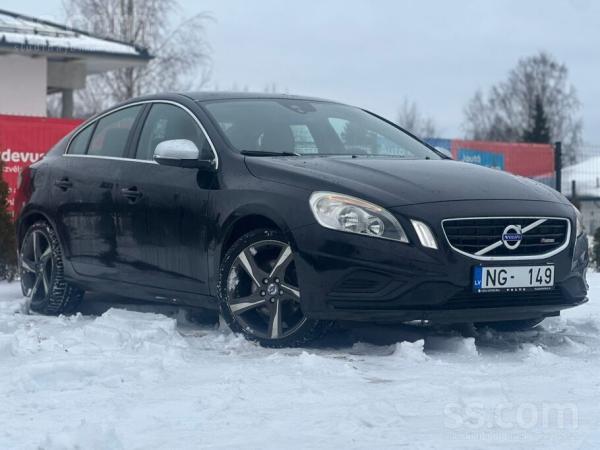 Black Volvo S60 2013 in Jelgava, with an engine capacity of 1.60 L and mileage of 0 thousand km for 6300 €, photo 3 on AUTOMOTO.COM.LV
