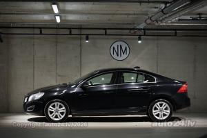 Melns Volvo S60 2013 Tallina, ar dzinēja tilpumu 2.00 L un nobraukumu 243 tūkst. km par 7990 €, foto 6 vietnē AUTOMOTO.COM.LV