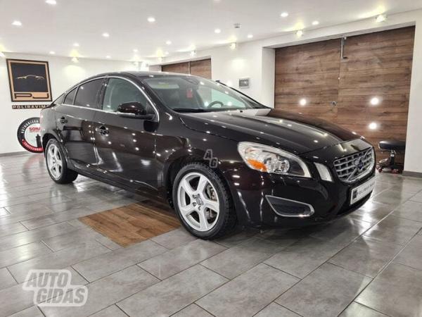 Melns Volvo S60 2013 Palanga, ar dzinēja tilpumu 2.00 L un nobraukumu 89 tūkst. km par 7100 €, foto 1 vietnē AUTOMOTO.COM.LV
