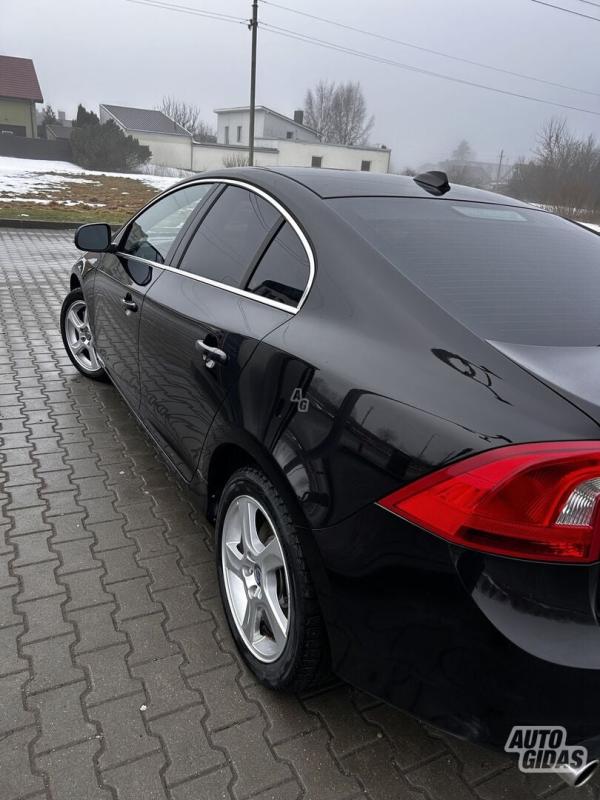Melns Volvo S60 2013 Palanga, ar dzinēja tilpumu 2.00 L un nobraukumu 89 tūkst. km par 7100 €, foto 7 vietnē AUTOMOTO.COM.LV