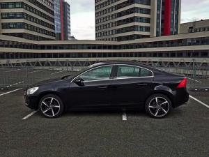 Black Volvo S60 2013 in Riga, with an engine capacity of 2.00 L and mileage of 194 thousand km for 8190 €, photo 6 on AUTOMOTO.COM.LV
