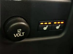 Black Volvo S60 2013 in Riga, with an engine capacity of 2.00 L and mileage of 194 thousand km for 8190 €, photo 14 on AUTOMOTO.COM.LV