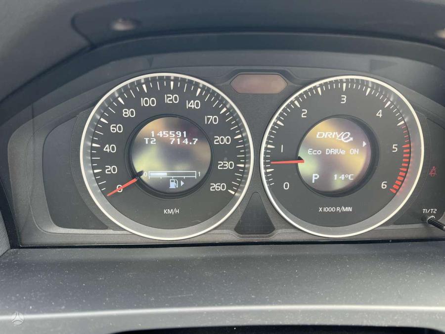 Black Volvo S60 2013 in Kaunas, with an engine capacity of 1.98 L and mileage of 146 thousand km for 6800 €, photo 15 on AUTOMOTO.COM.LV