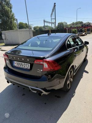 Melns Volvo S60 2013 Klaipėda, ar dzinēja tilpumu 2.95 L un nobraukumu 206 tūkst. km par 7200 €, foto 6 vietnē AUTOMOTO.COM.LV