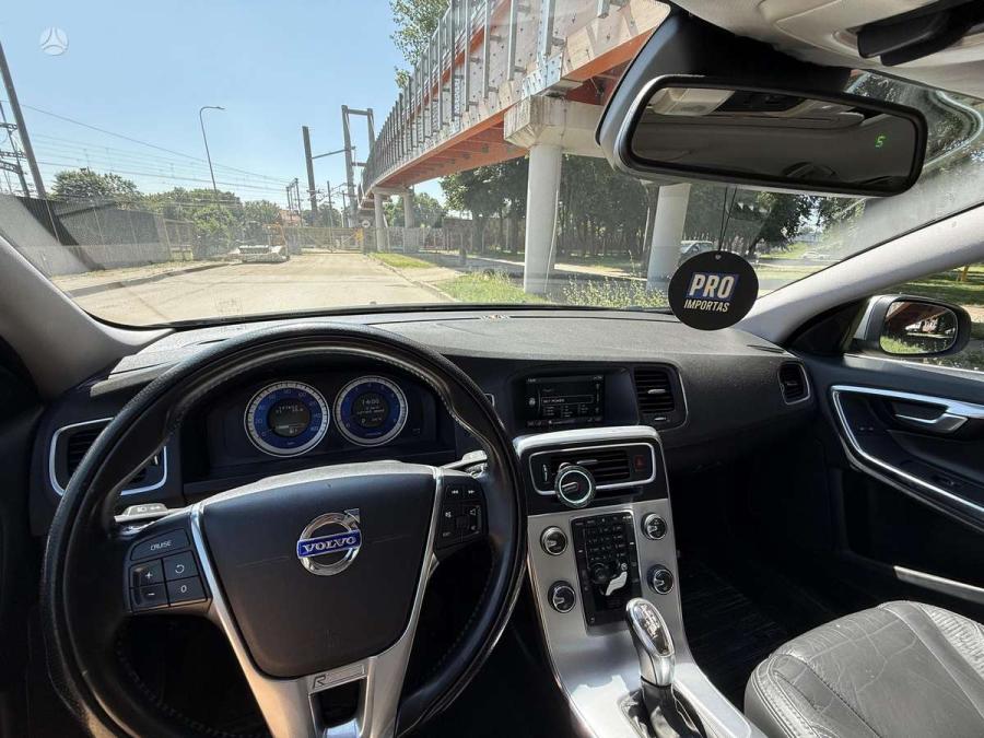 Melns Volvo S60 2013 Klaipėda, ar dzinēja tilpumu 2.95 L un nobraukumu 206 tūkst. km par 7200 €, foto 9 vietnē AUTOMOTO.COM.LV