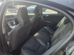 Black Volvo S60 2013 in Ukmerge, with an engine capacity of 1.98 L and mileage of 230 thousand km for 4900 €, photo 4 on AUTOMOTO.COM.LV
