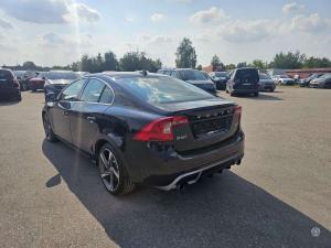 Black Volvo S60 2013 in Ukmerge, with an engine capacity of 1.98 L and mileage of 230 thousand km for 4900 €, photo 5 on AUTOMOTO.COM.LV