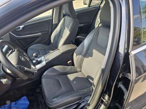 Black Volvo S60 2013 in Ukmerge, with an engine capacity of 1.98 L and mileage of 230 thousand km for 4900 €, photo 10 on AUTOMOTO.COM.LV