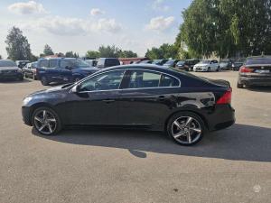 Black Volvo S60 2013 in Ukmerge, with an engine capacity of 1.98 L and mileage of 230 thousand km for 4900 €, photo 21 on AUTOMOTO.COM.LV