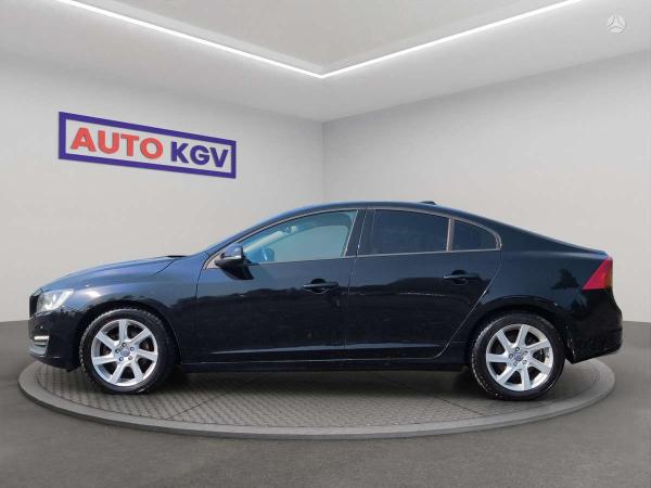 Melns Volvo S60 2013 Viļņa, ar dzinēja tilpumu 2.00 L un nobraukumu 313 tūkst. km par 6899 €, foto 2 vietnē AUTOMOTO.COM.LV