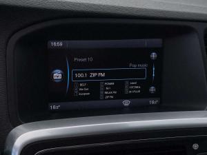 Melns Volvo S60 2013 Viļņa, ar dzinēja tilpumu 2.00 L un nobraukumu 313 tūkst. km par 6899 €, foto 18 vietnē AUTOMOTO.COM.LV
