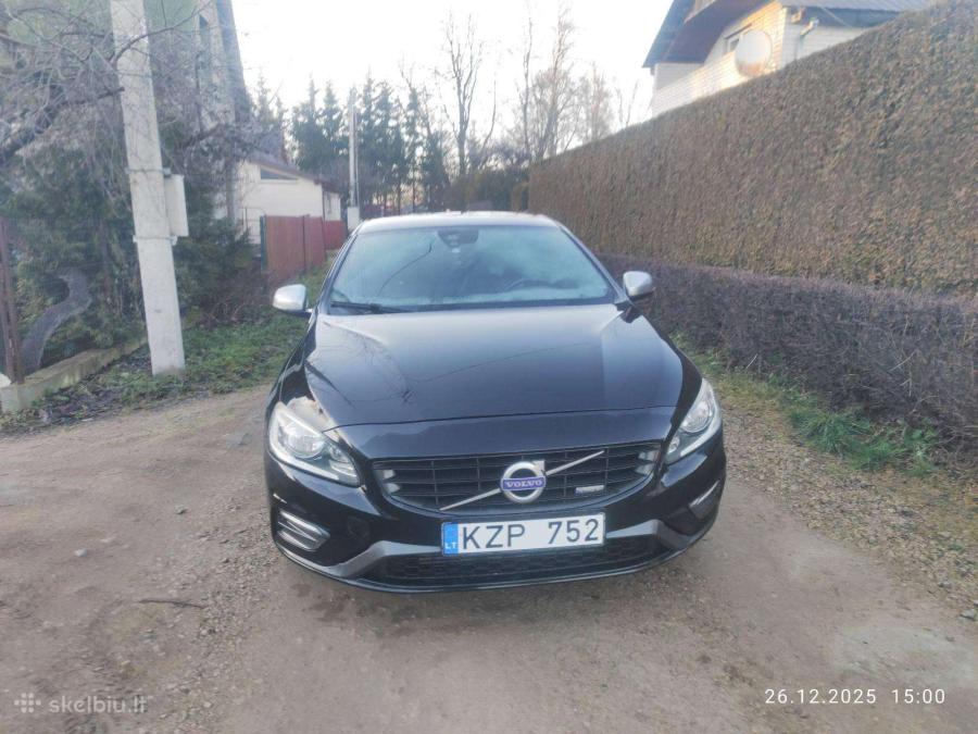 Melns Volvo S60 2014 Viļņa, ar dzinēja tilpumu 2.00 L un nobraukumu 302 tūkst. km par 8000 €, foto 7 vietnē AUTOMOTO.COM.LV