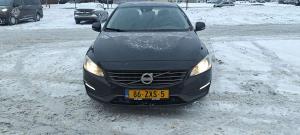 Black Volvo S60 2014 in Kaunas, with an engine capacity of 1.56 L and mileage of 240 thousand km for 5999 €, photo 3 on AUTOMOTO.COM.LV