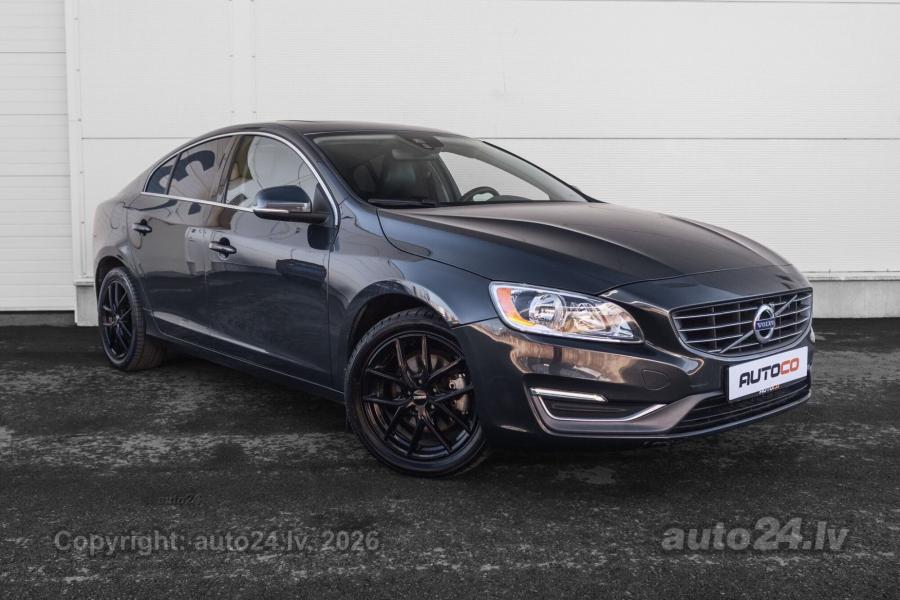 Black Volvo S60 2014 in Tallinn, with an engine capacity of 2.00 L and mileage of 257 thousand km for 6499 €, photo 4 on AUTOMOTO.COM.LV