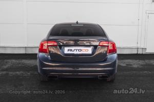 Black Volvo S60 2014 in Tallinn, with an engine capacity of 2.00 L and mileage of 257 thousand km for 6499 €, photo 8 on AUTOMOTO.COM.LV