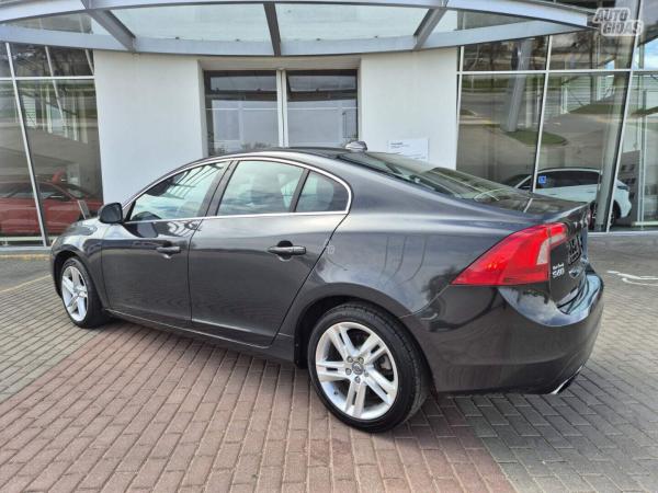 Black Volvo S60 2014 in Siauliai, with an engine capacity of 2.50 L and mileage of 250 thousand km for 7600 €, photo 5 on AUTOMOTO.COM.LV