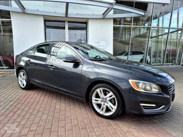 Black Volvo S60 2014 in Siauliai, with an engine capacity of 2.50 L and mileage of 250 thousand km for 7600 €, photo 10 on AUTOMOTO.COM.LV
