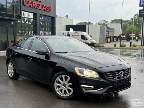Melns Volvo S60 2014 Panevēža, ar dzinēja tilpumu 2.00 L un nobraukumu 316 tūkst. km par 5600 €, foto 3 vietnē AUTOMOTO.COM.LV