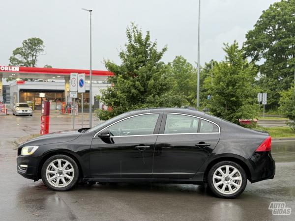 Melns Volvo S60 2014 Panevēža, ar dzinēja tilpumu 2.00 L un nobraukumu 316 tūkst. km par 5600 €, foto 4 vietnē AUTOMOTO.COM.LV