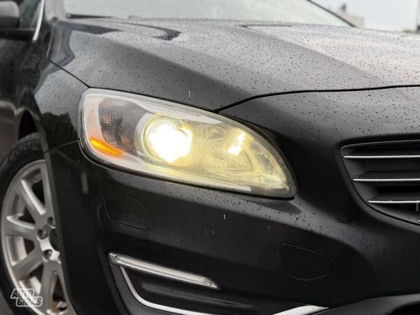 Melns Volvo S60 2014 Panevēža, ar dzinēja tilpumu 2.00 L un nobraukumu 316 tūkst. km par 5600 €, foto 9 vietnē AUTOMOTO.COM.LV