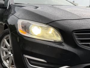 Black Volvo S60 2014 in Panevezys, with an engine capacity of 2.00 L and mileage of 316 thousand km for 5600 €, photo 10 on AUTOMOTO.COM.LV