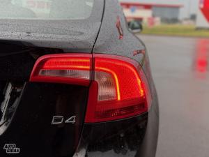 Black Volvo S60 2014 in Panevezys, with an engine capacity of 2.00 L and mileage of 316 thousand km for 5600 €, photo 11 on AUTOMOTO.COM.LV