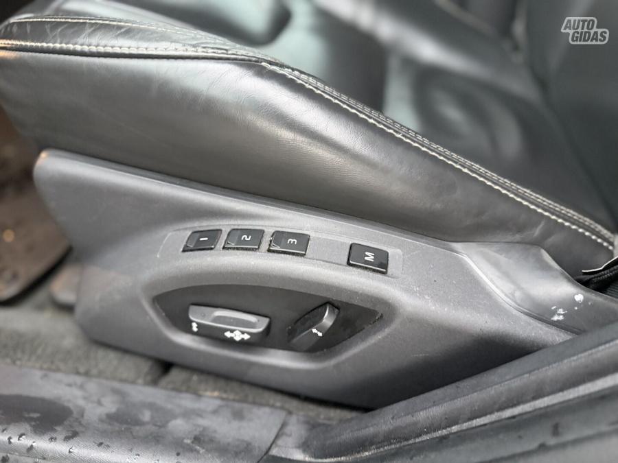 Black Volvo S60 2014 in Panevezys, with an engine capacity of 2.00 L and mileage of 316 thousand km for 5600 €, photo 16 on AUTOMOTO.COM.LV