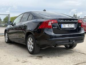 Черный Вольво С60 2014 в Рига, объемом двигателя 2.00 л и пробегом 370 тыс. км за 6350 €, фото 16 на AUTOMOTO.COM.LV