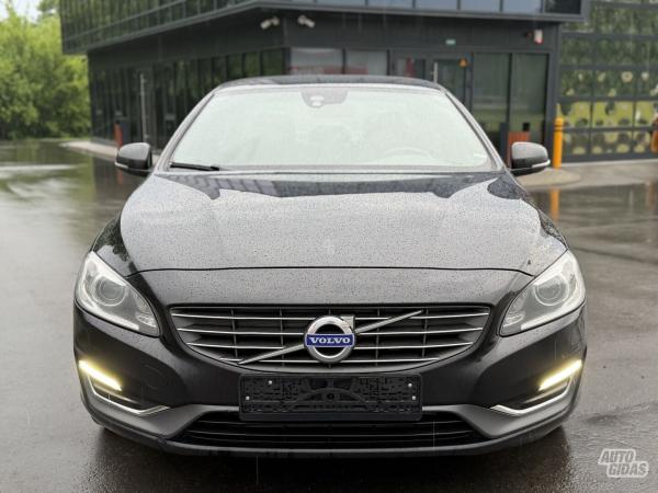 Black Volvo S60 2014 in Panevezys, with an engine capacity of 2.00 L and mileage of 316 thousand km for 5500 €, photo 2 on AUTOMOTO.COM.LV