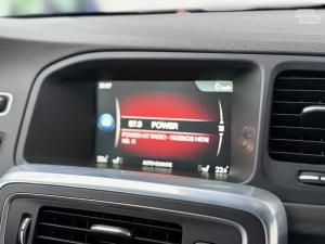 Melns Volvo S60 2014 Panevēža, ar dzinēja tilpumu 2.00 L un nobraukumu 316 tūkst. km par 5500 €, foto 19 vietnē AUTOMOTO.COM.LV