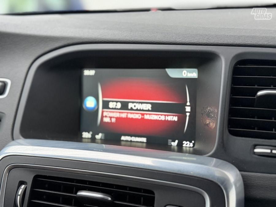 Melns Volvo S60 2014 Panevēža, ar dzinēja tilpumu 2.00 L un nobraukumu 316 tūkst. km par 5500 €, foto 19 vietnē AUTOMOTO.COM.LV