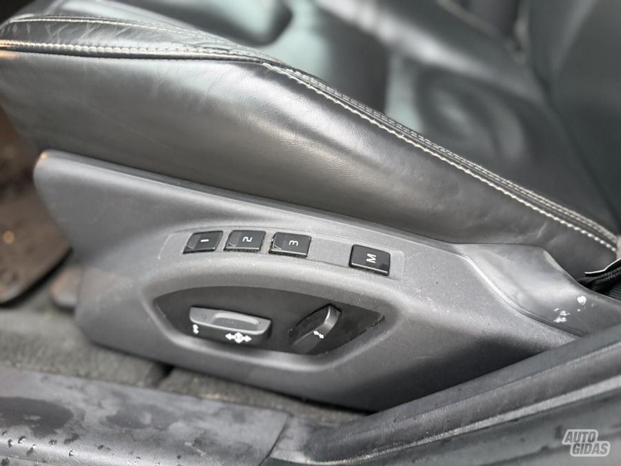 Melns Volvo S60 2014 Panevēža, ar dzinēja tilpumu 2.00 L un nobraukumu 316 tūkst. km par 5500 €, foto 21 vietnē AUTOMOTO.COM.LV